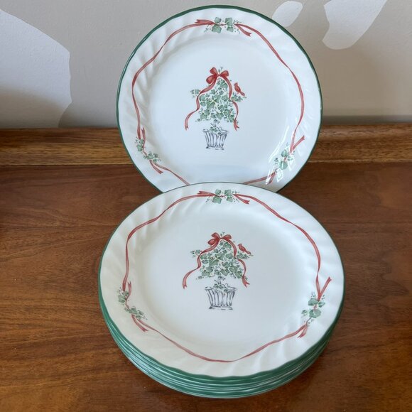 Corelle | Dining | Set Of 8 Corelle Callaway Holiday Bread Salad Plates ...
